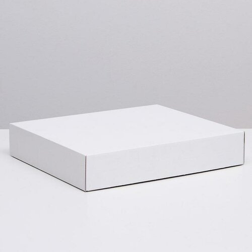 Коробка сборная без печати крышка-дно белая без окна 37 x 32 x 7 см