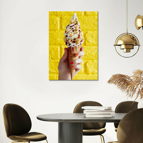 Картина/Картина на холсте для интерьера/Картина на стену/Картина для кухни/ - мороженое в руке 30х40