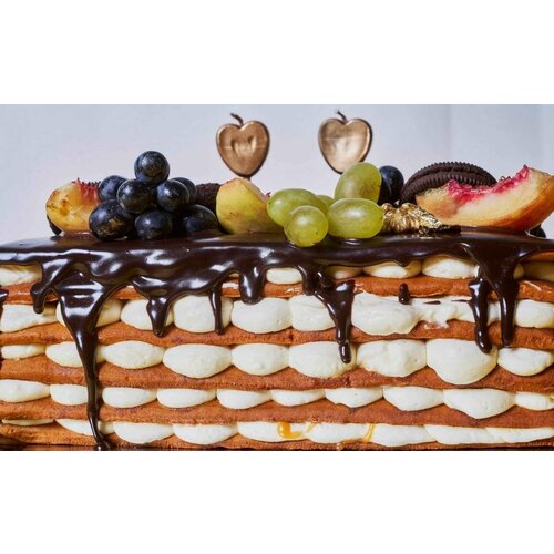 Картина на холсте 60x110 LinxOne "Торт, шоколад, поливка, фрукты" интерьерная для дома / на стену / на кухню / с подрамником