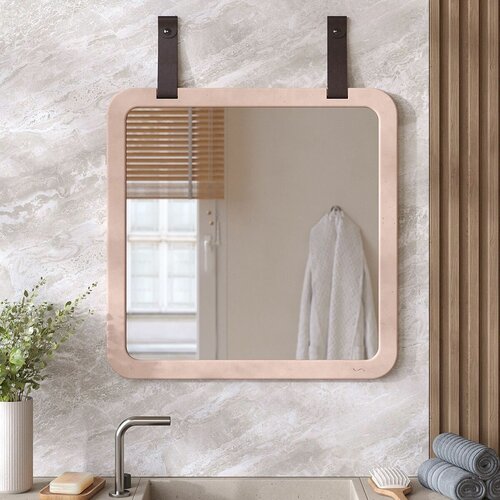 Зеркало для ванной Aura Square M настенное квадратное, на кожаных ремнях 60х60 см, бетон, розовое матовое