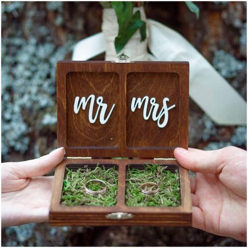 Свадебная шкатулка из дерева "Mr&Mrs" Дом Мха - MossArt для обручальных колец со стабилизированным мхом