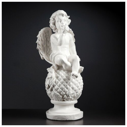 Фигура "Ангел на шаре с птичкой" 27х24х58см белый./В упаковке шт: 1