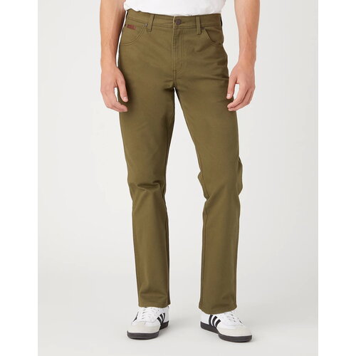 Брюки Wrangler, размер 31/32, зеленый, хаки