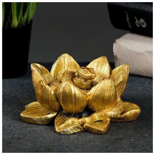 Хорошие сувениры Фигура "Змея в лотосе" состаренное золото, 12х12х4см