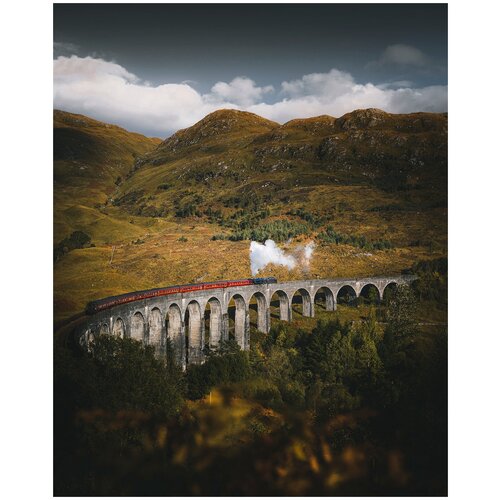 Постер / Плакат / Картина Поезд на виадуке Гленфиннан - Шотландия 50х70 см в подарочном тубусе