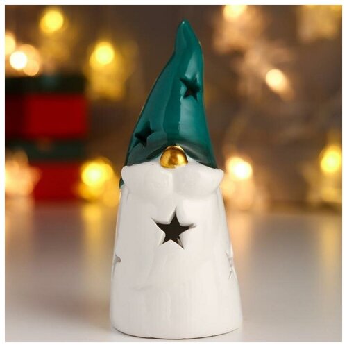 Сувенир керамика свет "Дедушка Мороз, зелёный колпак, золотой нос, звёзды" 12,5х5,5х5,5 см