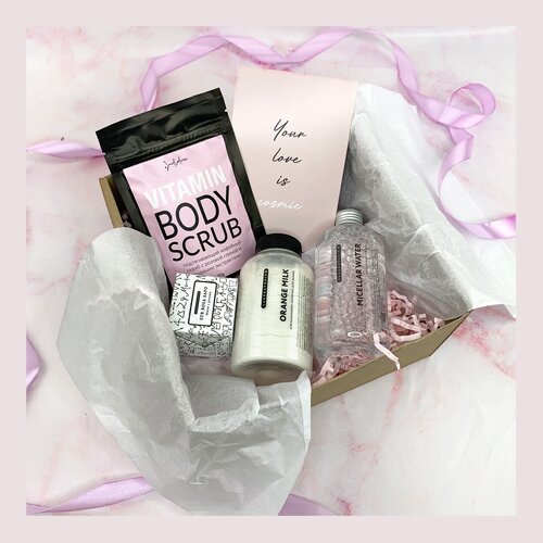 "Розовая Пантера" - подарочный набор для девушек с косметикой