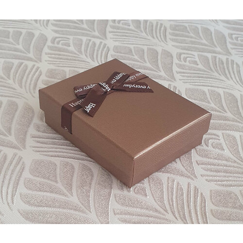 Подарочная коробка с бантиком цвет шоколад
