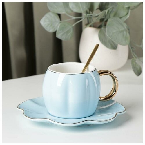 Чайная пара с ложкой «Цветок», 240 мл, чашка 11×8×7 см, блюдце d=16 см, цвет голубой