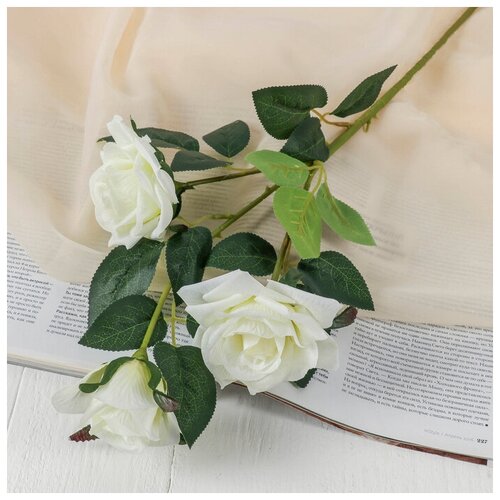 Цветы искусственные "Роза Фиона" три бутона, 8х70 см, белый