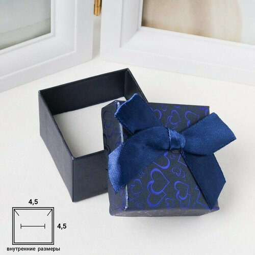 Коробочка подарочная под кольцо "Блестящие сердца", 5*5, цвет синий