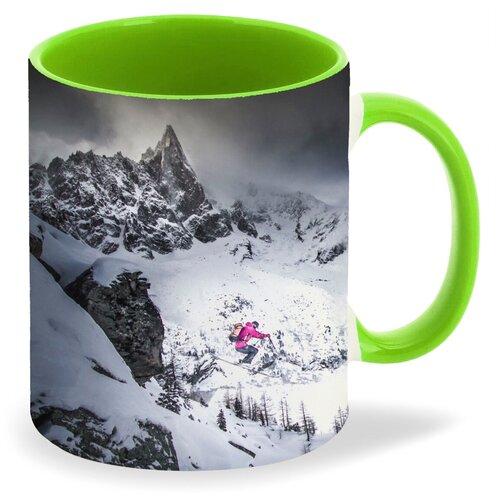 Кружка светло-зеленый CoolPodarok Лыжи Лыжник Прыжек с горы Фиолетовый костюм