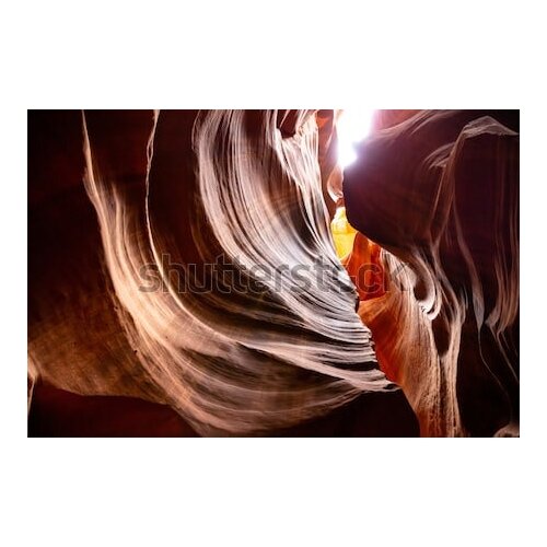 Постер Игра света и цвета на фантастических природных сводах и стенах в Каньоне Антилопы (США, штат Аризона) №2 60см. x 40см.