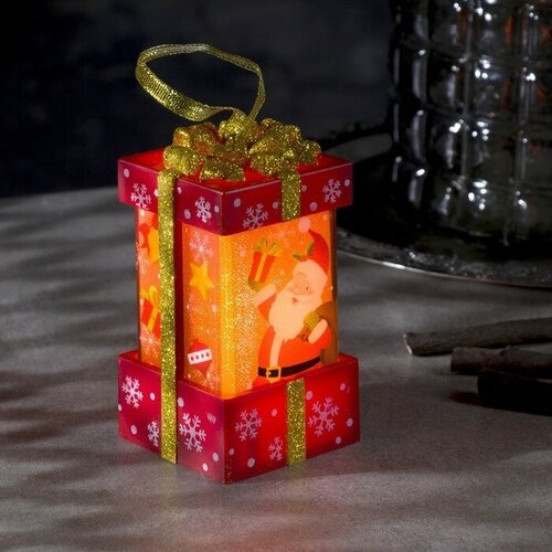 Luazon Lighting Светодиодная фигура «Красный подарок с Дедом Морозом» 6.3 × 11.5 × 6.3 см, пластик, батарейки АААх3 (не в комплекте), эффект пламени