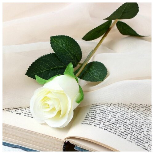 Цветы искусственные "Бутончик розы" 5х50 см, белый
