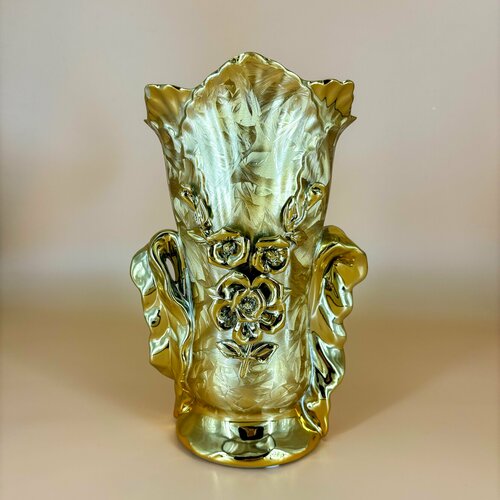 Шикарная золотая ваза для цветов, цвет золото, высота 25,5 см, материал керамика