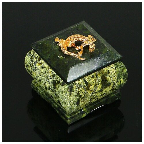 Шкатулка "Коронованная ящерица", 5х5х5 см, натуральный камень, змеевик
