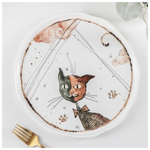 Тарелка фарфоровая обеденная Доляна «Коты-аристократы», d=26,5 см, 1 шт.