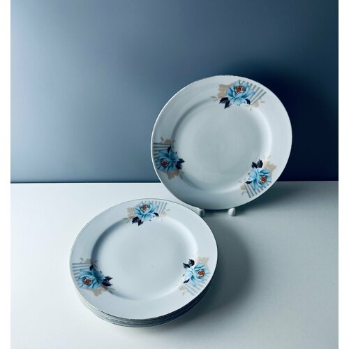 Обеденные тарелки "Голубая роза". Фарфор. Китай, 1960-е.