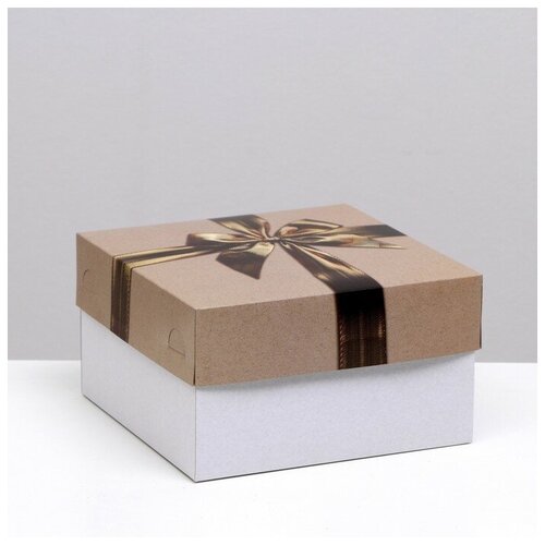 Коробка для торта "Золотой бант", 21,5 х 21,5 х 12 см, 1 кг