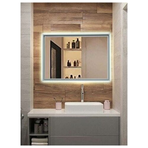 Зеркало настенное с подсветкой парящее прямоугольное 90*60 см с фацетом в белой раме для ванной холодный свет 6000 К сенсорное управление