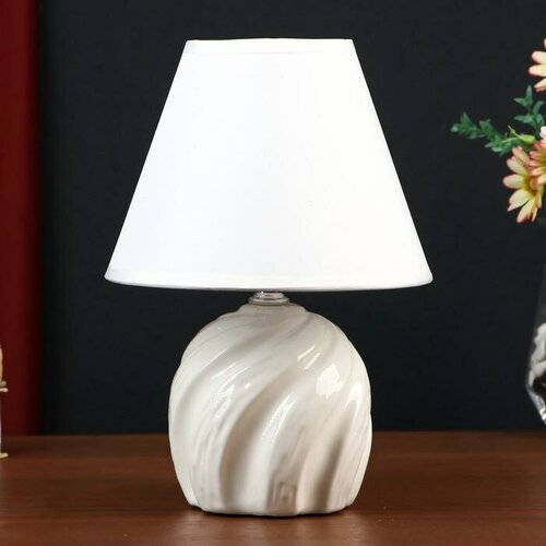 RISALUX Лампа настольная керамика "Кадди" 1хE14 40Вт белый 18х18х27 см.