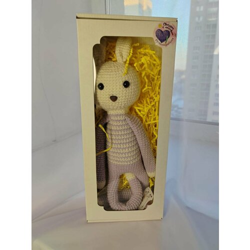 Белый заяц - вязанная игрушка ручной работы 45 см