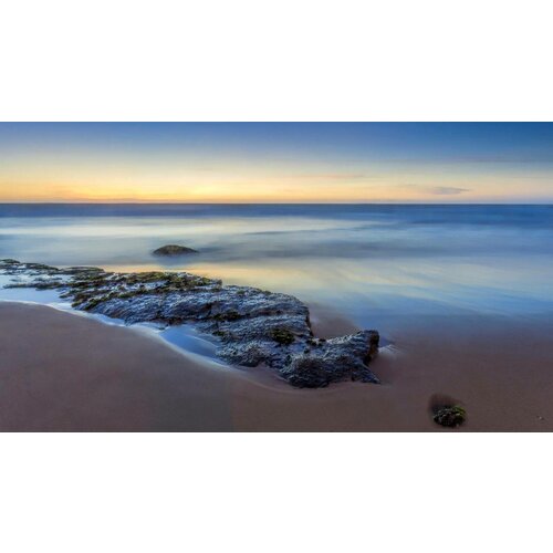 Картина на холсте 60x110 LinxOne "Камни море штиль берег пляж" интерьерная для дома / на стену / на кухню / с подрамником