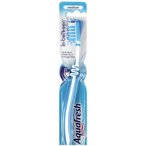 Aquafresh Зубная щётка Aquafresh In-between Clean, средняя жёсткость