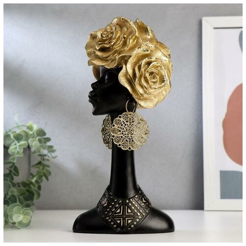 Сувенир полистоун "Африканка с золотыми розами в волосах" 28,5х13,5х10,5 см