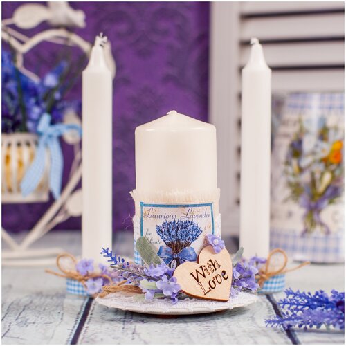 Свадебные свечи для праздника во французском стиле и семейного очага "Прованс" с лавандой, бежевым льном и тесьмой, в стеклянных подсвечниках