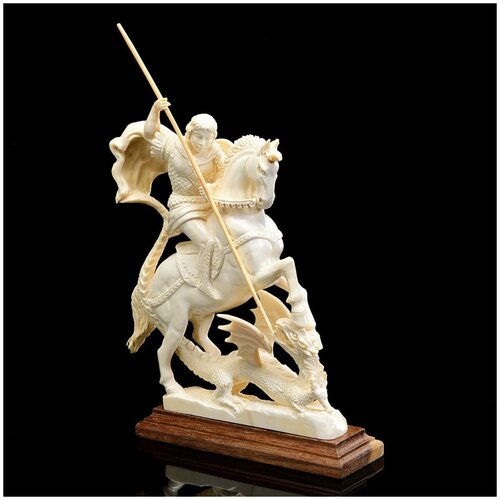 Скульптура из бивня мамонта "Георгий Победоносец" на деревянной подставке