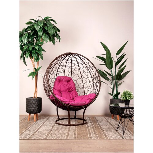 Кресло M-Group круг на подставке ротанг коричневое, розовая подушка