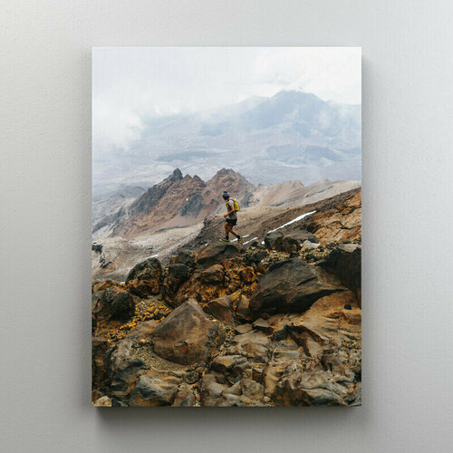 Интерьерная картина на холсте "Альпинист в горах - пейзаж" размер 45x60 см