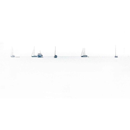 Картина на холсте 60x110 Альянс Лес "Ocean white out smoke boats" на подрамнике / интерьер/ декор