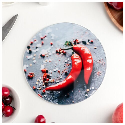 Доска разделочная стеклянная Доляна Жгучие перцы, d 20 см