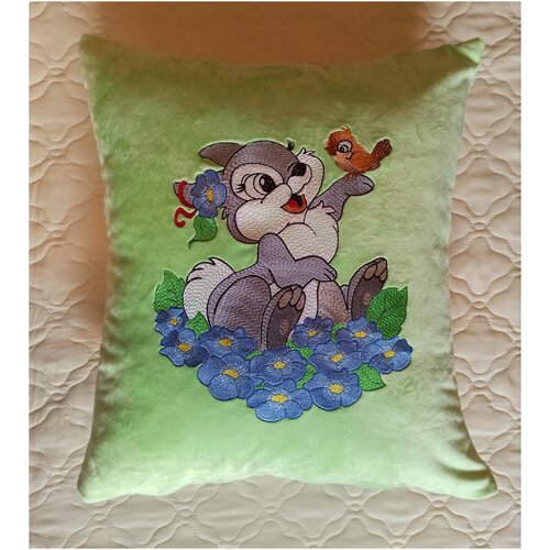 Дизайнерская, декоративная подушка (45*50), с машинной вышивкой из велюра. Зайка/кролик.