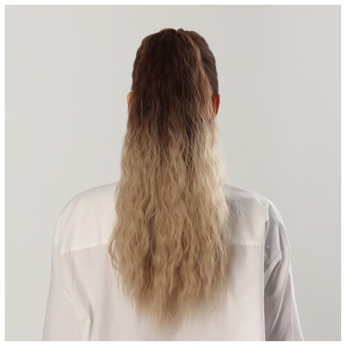 Queen Fair хвост из искусственных волос на резинке волнистый, блонд/каштановый, размер 58-60 см