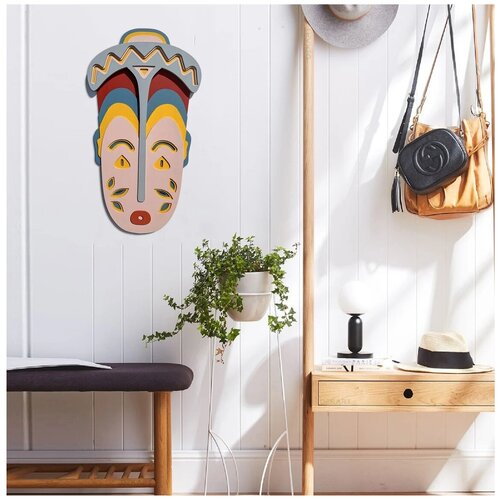Настенная маска / панно деревянная на стену для дома и офиса / украшение настенное Девушка Африки
