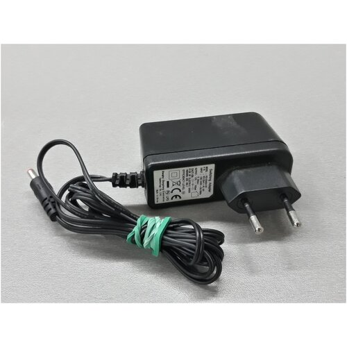 Блок питания 12V 700mA Switching Adapter PS120404-DY для роутера D-Link DSL-264OU