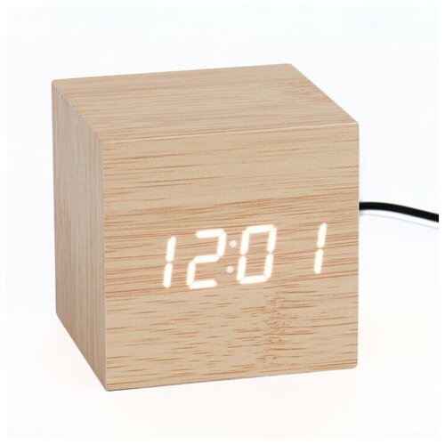 Настольные электронные часы "Цифра", 6.5 х 6.5 см, белая индикация