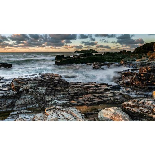 Картина на холсте 60x110 LinxOne "Маяк, скалы, камни, побережье, море" интерьерная для дома / на стену / на кухню / с подрамником