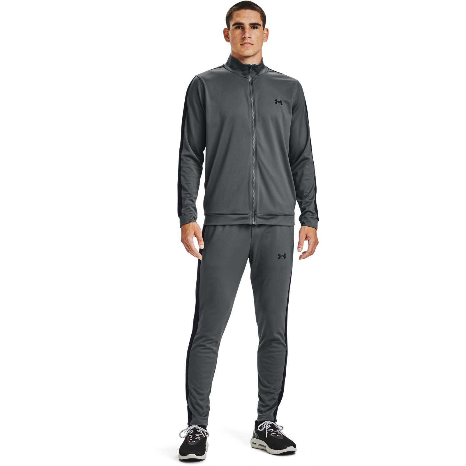 Костюм мужской Under Armour 1357139 серый 48-50 RU