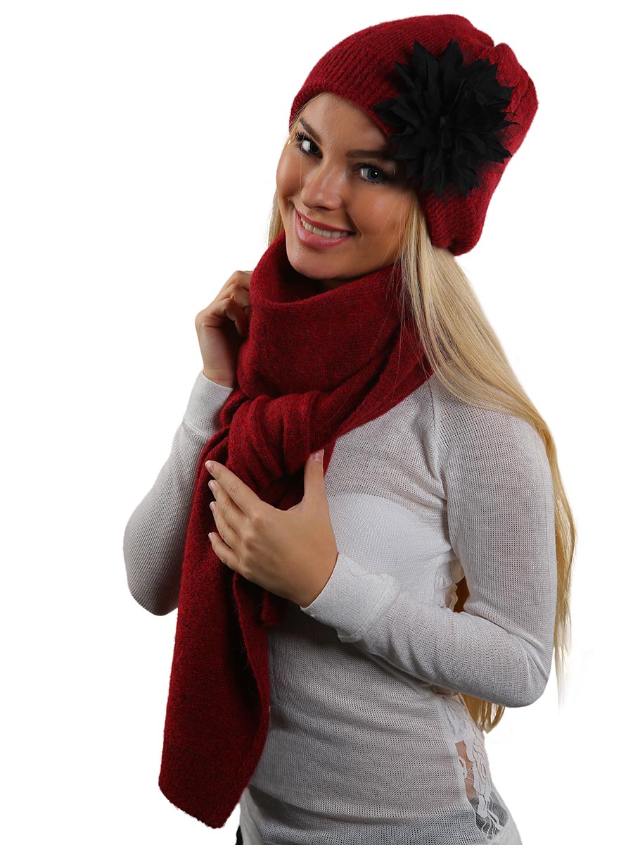 Комплект шапка и шарф женский Venera 9902088 красный, бордовый