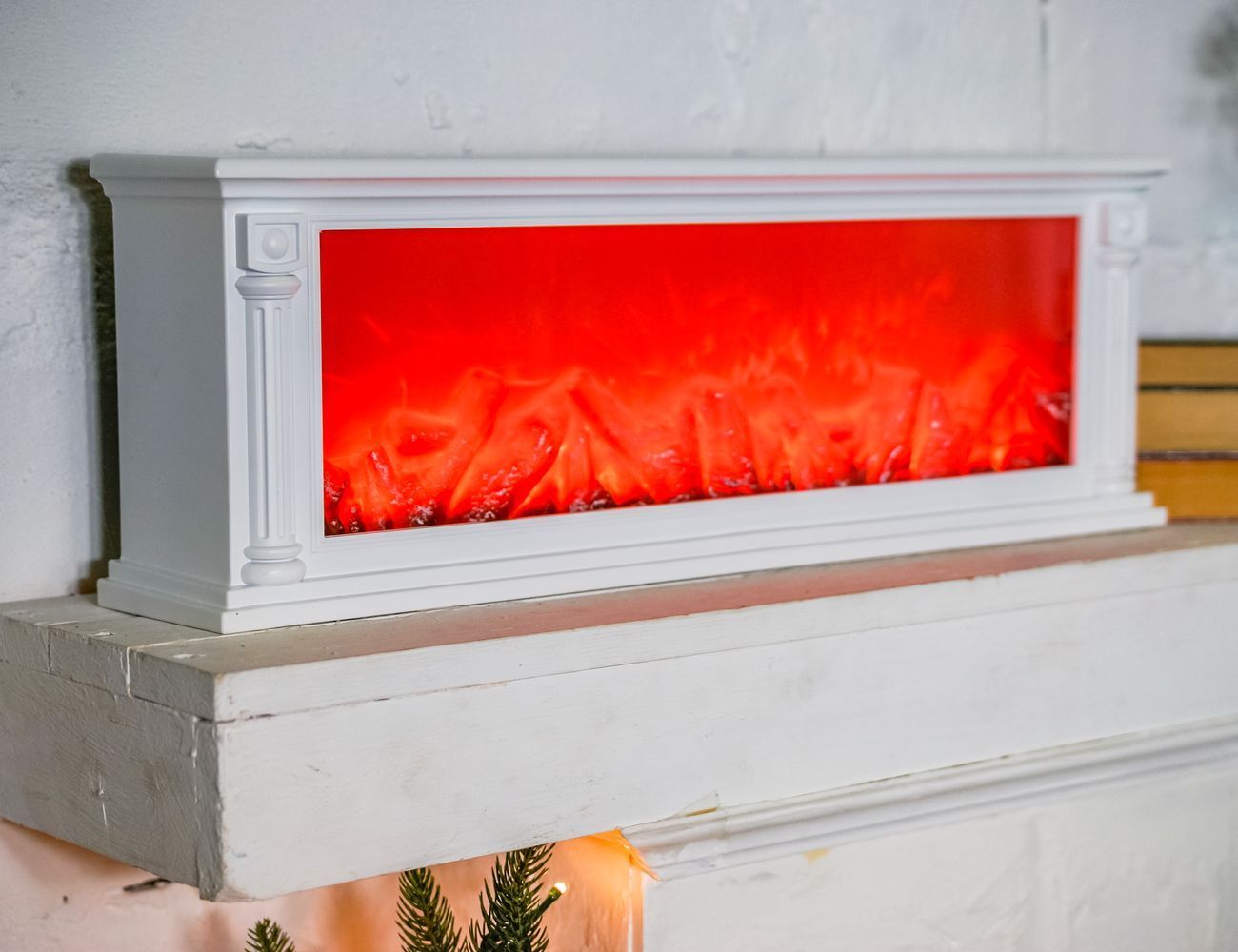 Светодиодный камин КАРРЭ БЛАН с эффектом живого пламени, 63х22 см, Koopman International