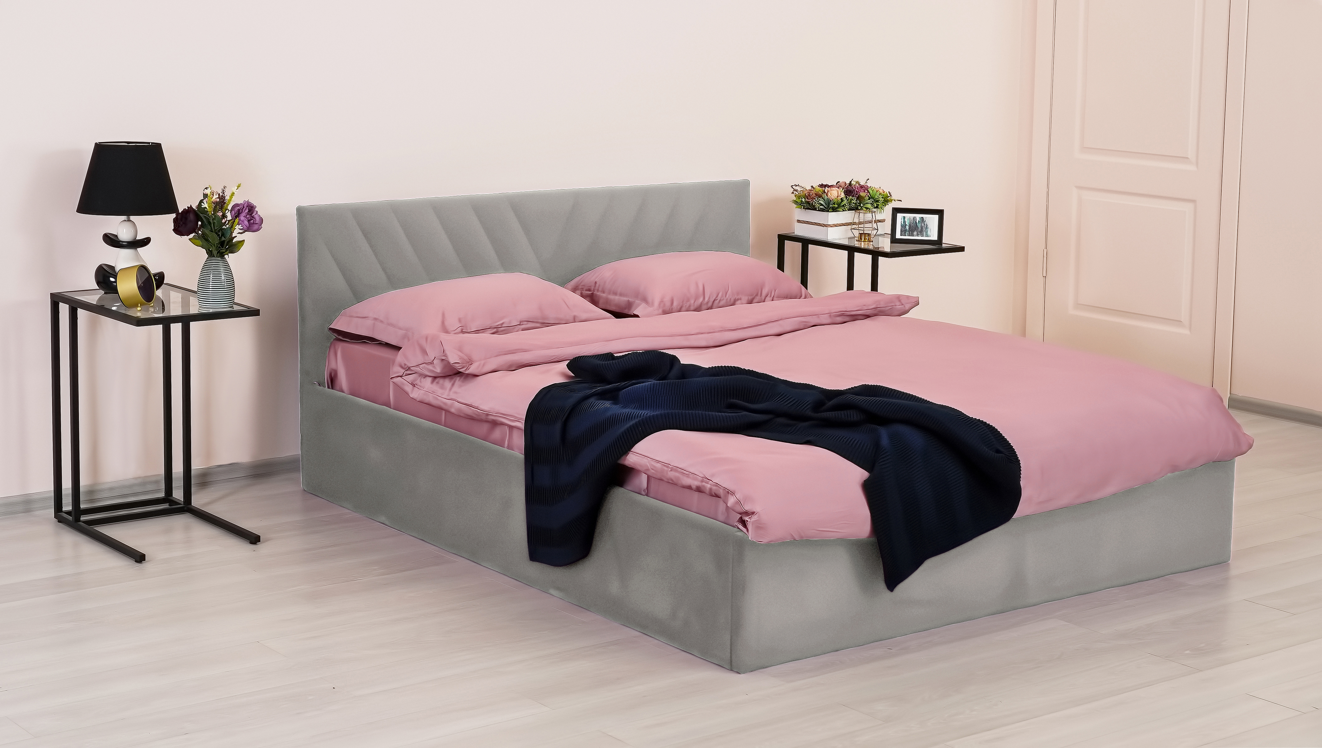 Двуспальная кровать ARMOS с ПМ Grace Велюр Vip 1 белый 160х200