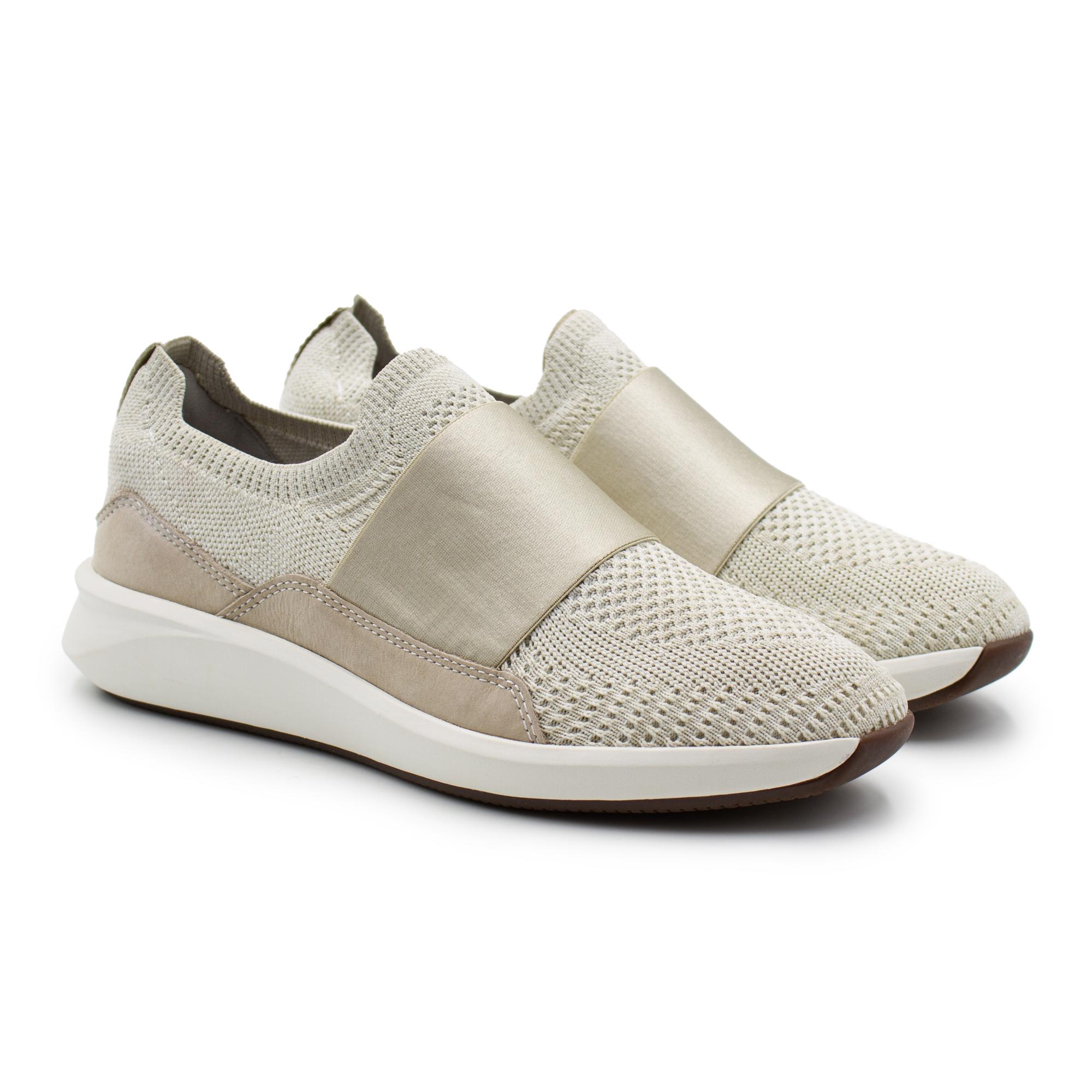 Кроссовки женские Clarks Un Rio Knit бежевые 38 EU