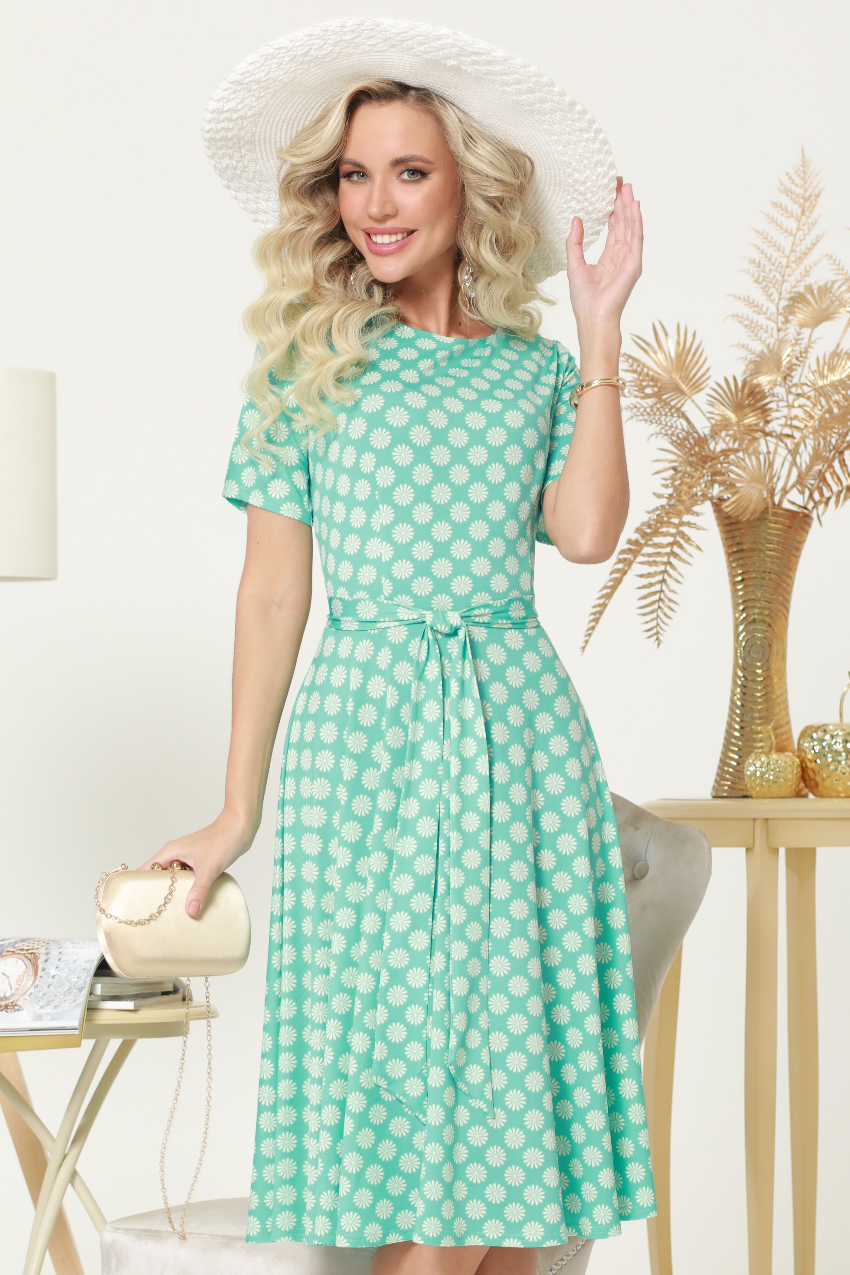 Платье женское DSTrend П-3018 зеленое 54 RU
