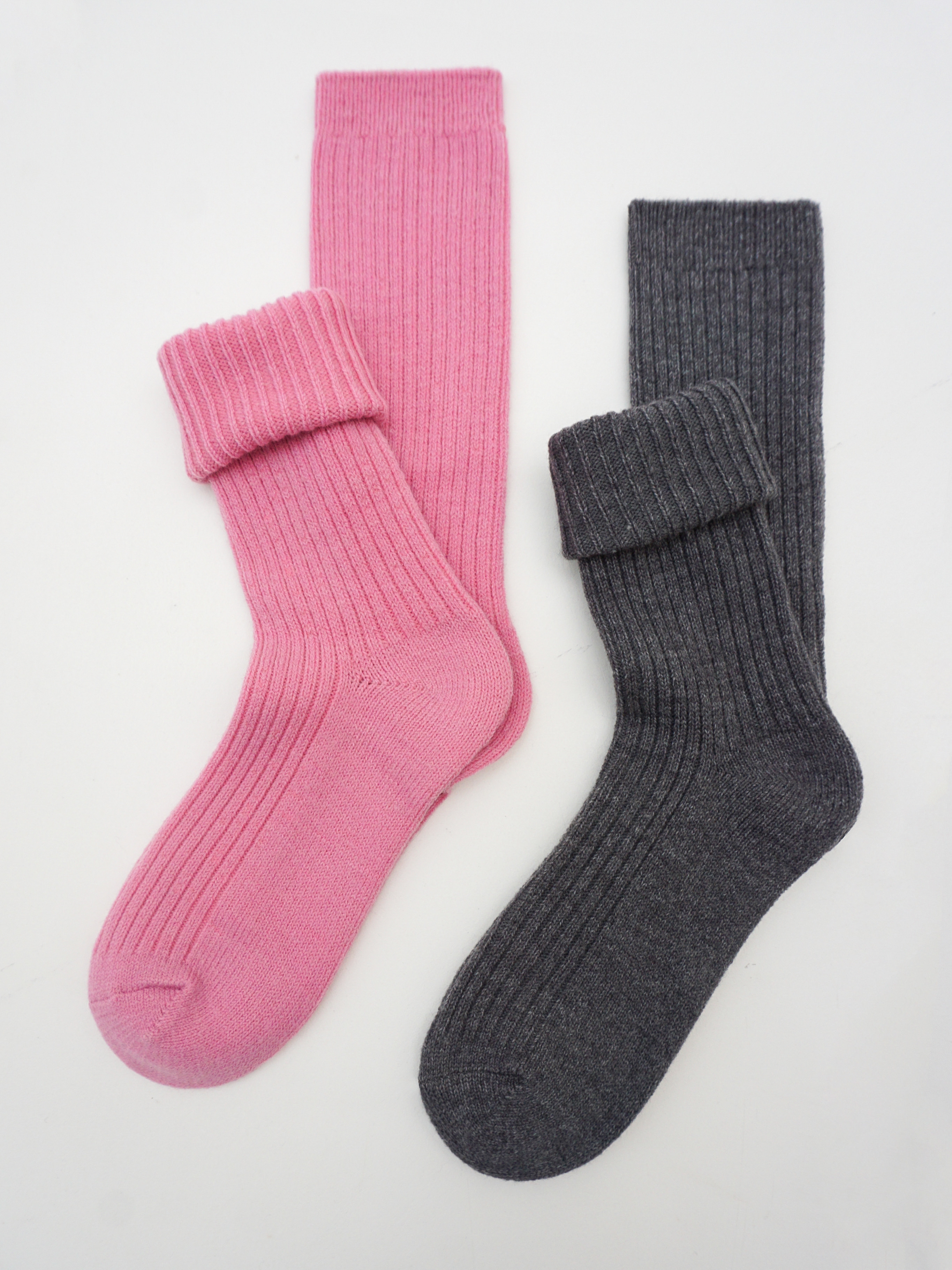 Комплект носков женских TENDEN WSF23/06 розовых, серых 36-39, 2 пары