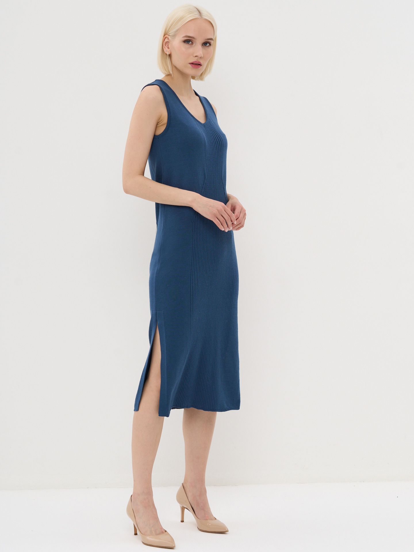 Платье женское VAY 5231-2518 синее 50-52 RU